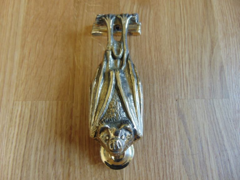 Bat Door Knocker - RD019 - Antique Door knockersAntique Door knockers
